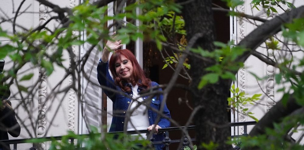 Anses notificó a Cristina Kirchner para que devuelva el dinero cobrado por su jubilación y pensión