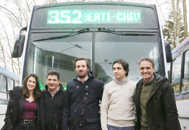 Transporte recuperó el servicio de colectivos de la línea 352 que une ...